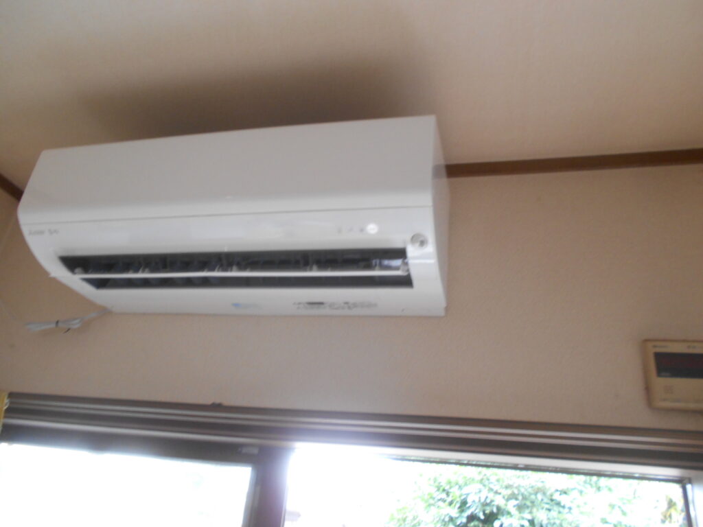 つくば市 泉で 三菱MSZ-GV2823霧ヶ峰の取り付けです。 - おんせん屋エアコン販売